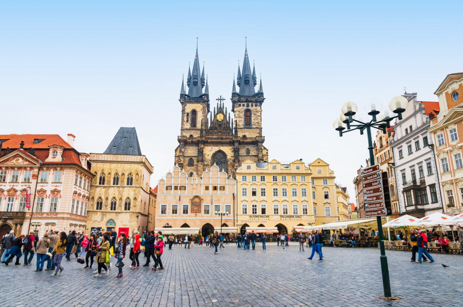 プラハ観光のモデルコース！3日間で訪れるべき名所と隠れた名スポット15選 | VELTRA旅行ガイド