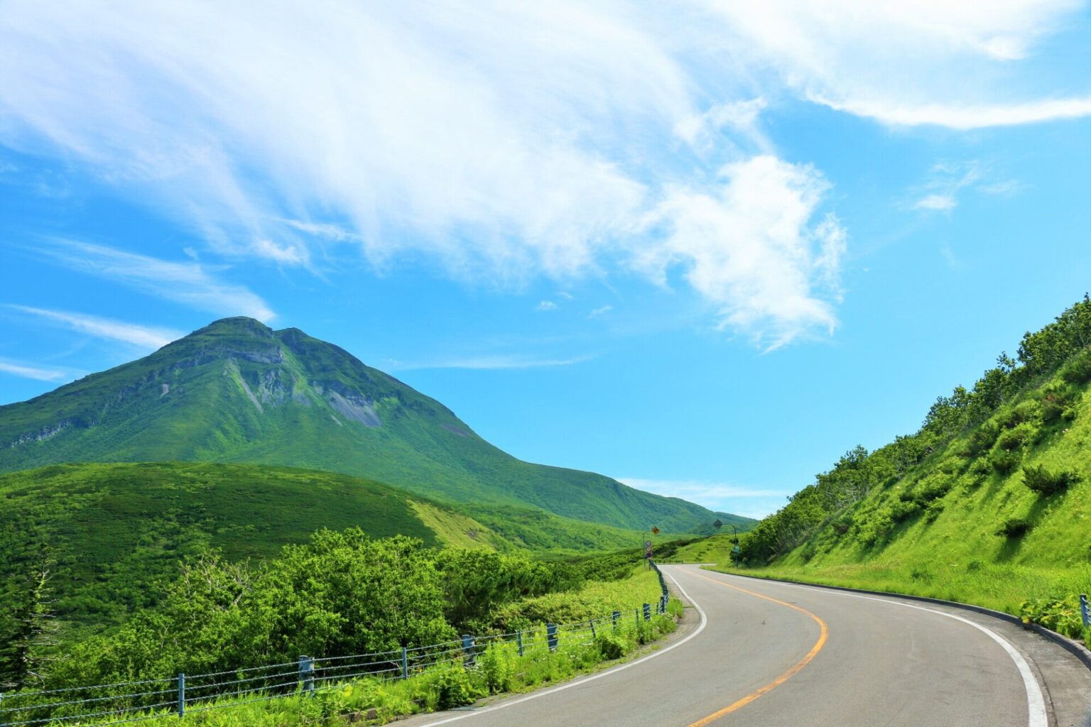 湯河原観光モデルコース: 車で巡る絶景と温泉の2日間 | VELTRA旅行ガイド