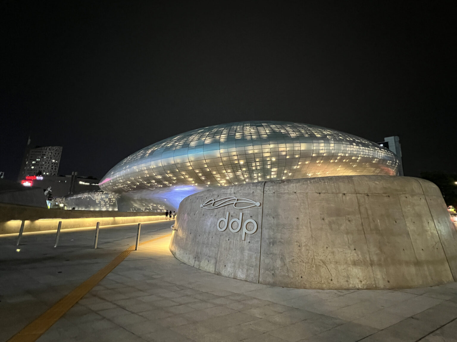 韓国の定番観光スポット17選！おすすめの絶品グルメや買い物エリアも紹介 | VELTRA旅行ガイド