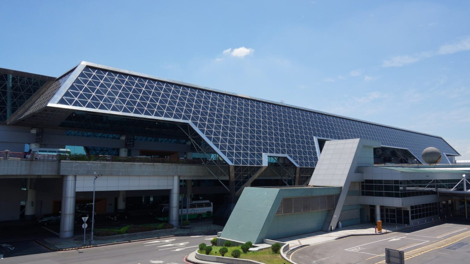 台湾の空港から快適にタクシー移動！タクシー利用の完全ガイド | VELTRA旅行ガイド