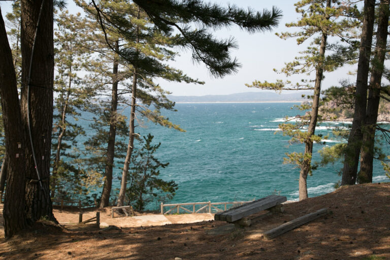 能登半島観光モデルコースで巡る2泊3日！自然美と魅力的なスポットを堪能する旅 | VELTRA旅行ガイド