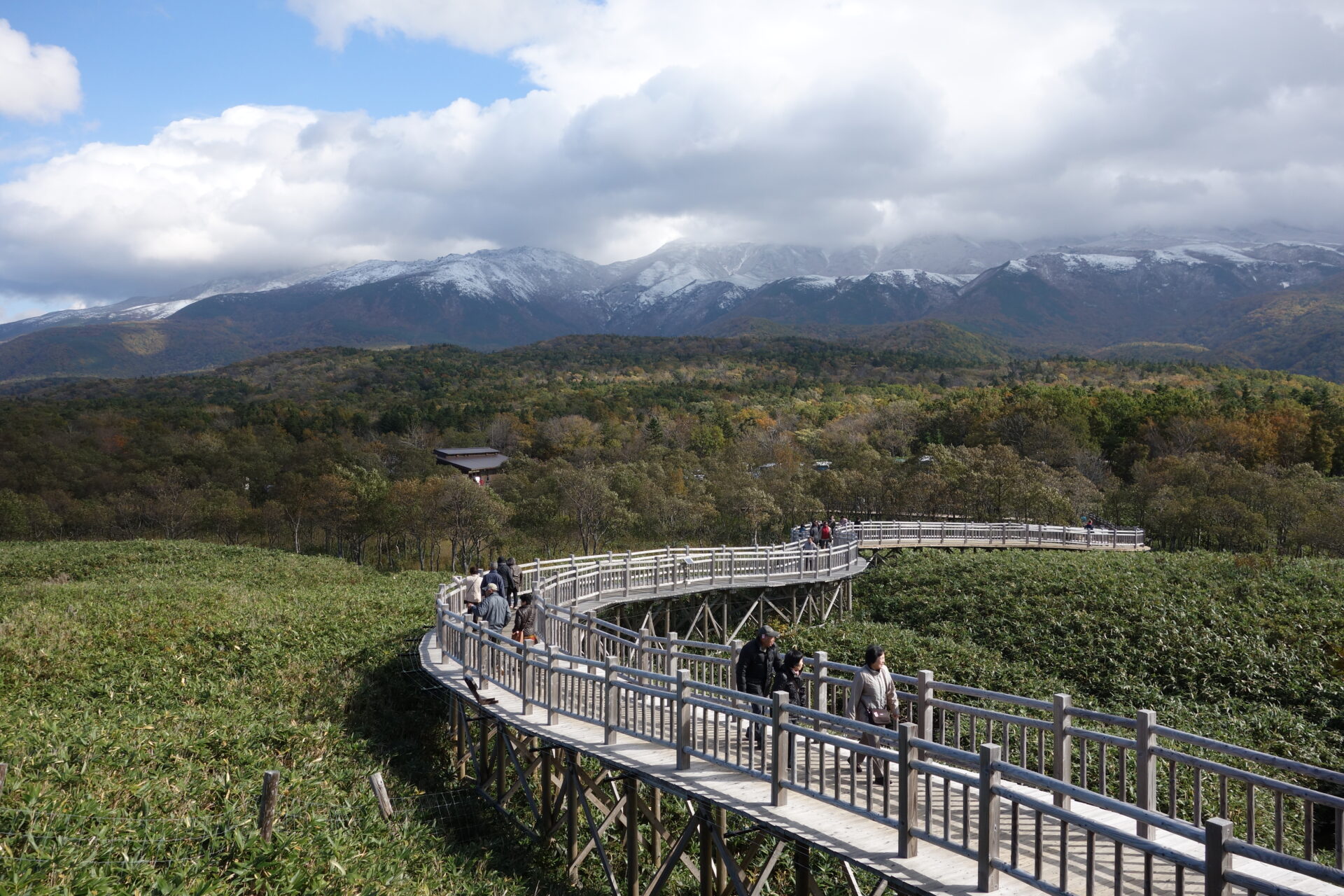 【9月観光ガイド】知床おすすめスポット14選！アクティビティ満載 | VELTRA旅行ガイド