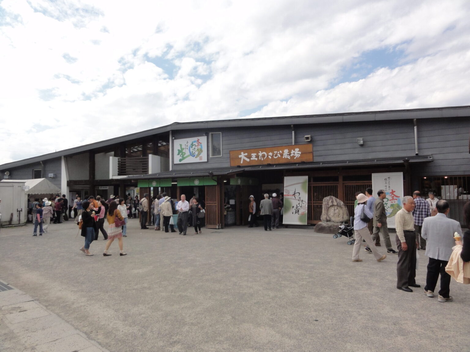 長野観光夏のモデルコース2泊3日｜上高地や松本城を堪能する旅 | VELTRA旅行ガイド